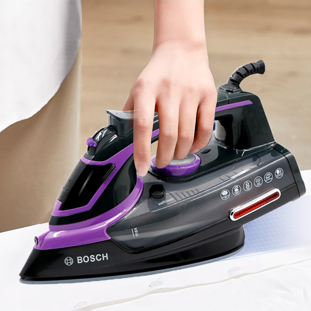 High Quality Bosch Steam Iron 3000W Bosch BSGS1289 Steam Iron ...